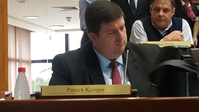 Patrick Kemper reconoce que pidió «un favor» a Amarilla – Agenda Paraguay